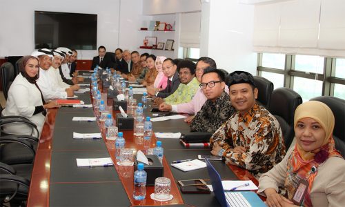 Bahrain's efforts to improve labour market hailed - Media Centre